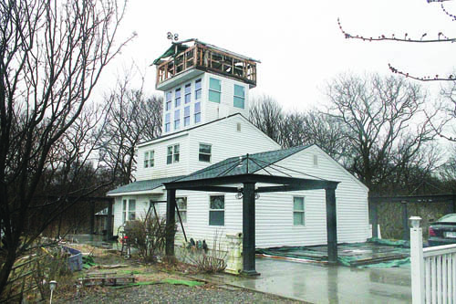 A tower of trouble as Calverton couple gets called to court - Riverhead ...