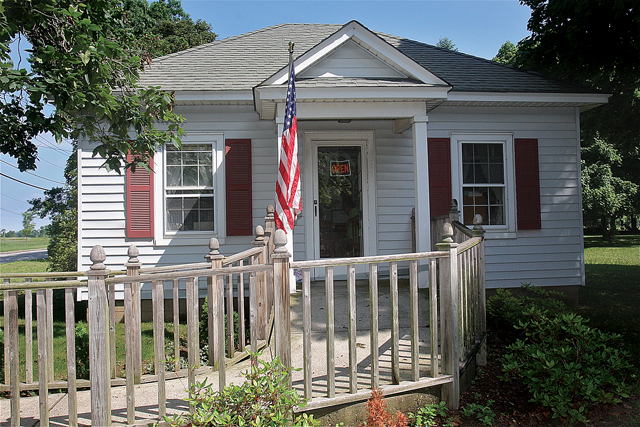 New chapter at the tiny Baiting Hollow Free Library - Riverhead News ...
