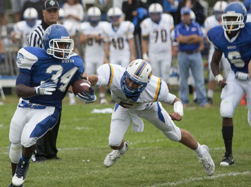 Football: Reid’s late TD catch saves Riverhead from upset - Riverhead ...