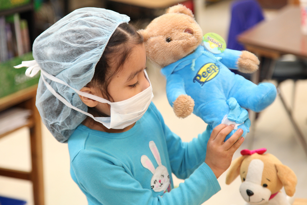 Teddy bear boo-boos fixed by Roanoke kindergartners - Riverhead News ...