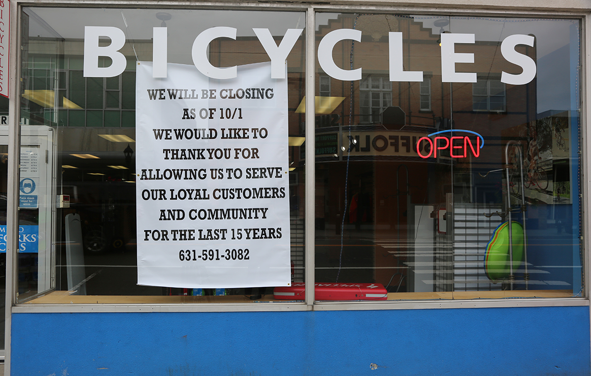 Town officials pitch demolition of two buildings for Town Square ...