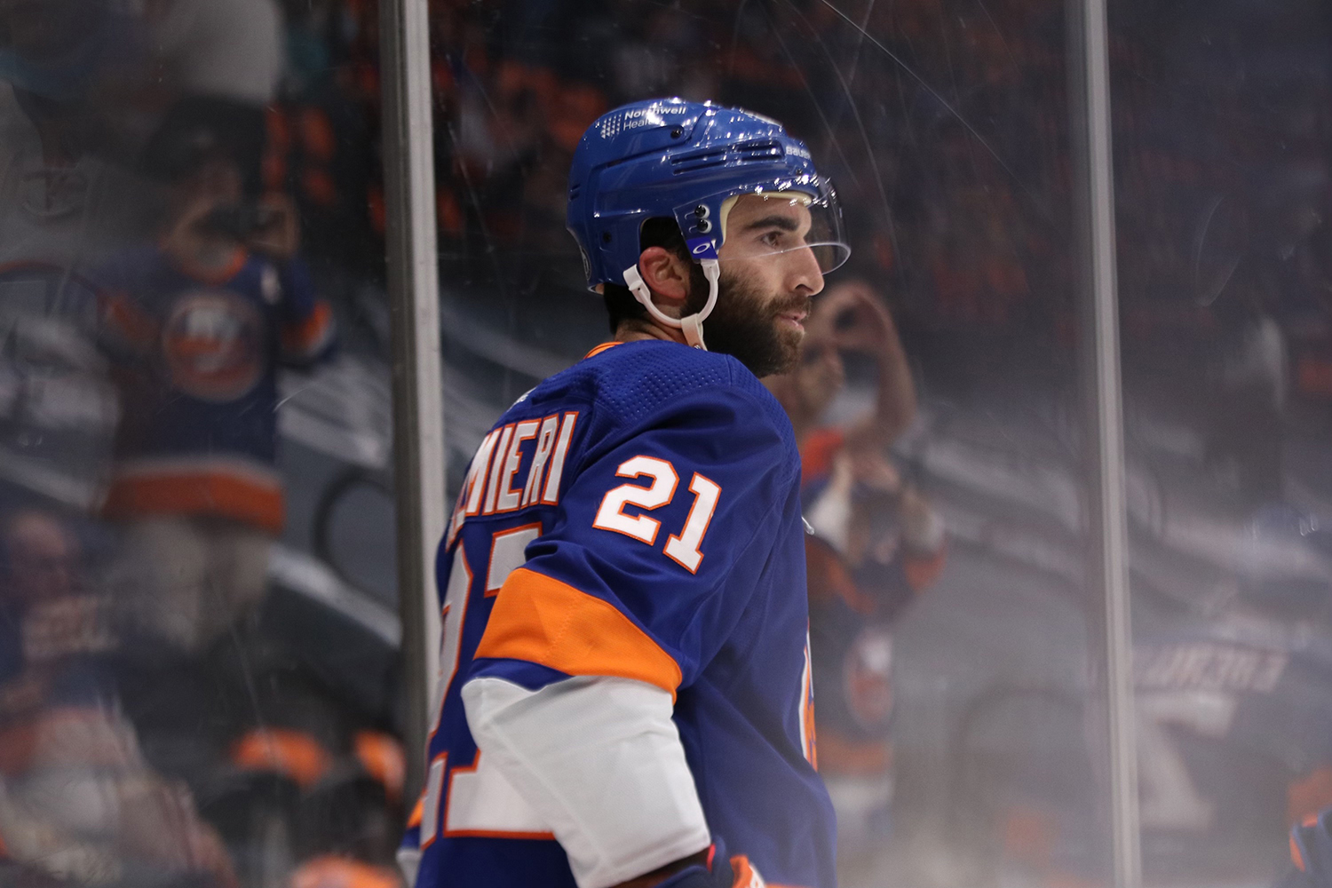 New York Islanders’ winger Kyle Palmieri finds a home on the North Fork ...