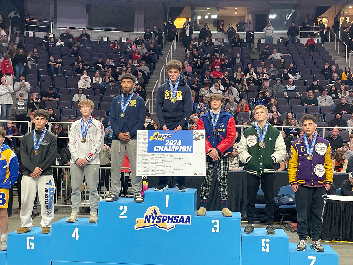 Wildcats freshman Mangano wins state wrestling title - Riverhead News ...