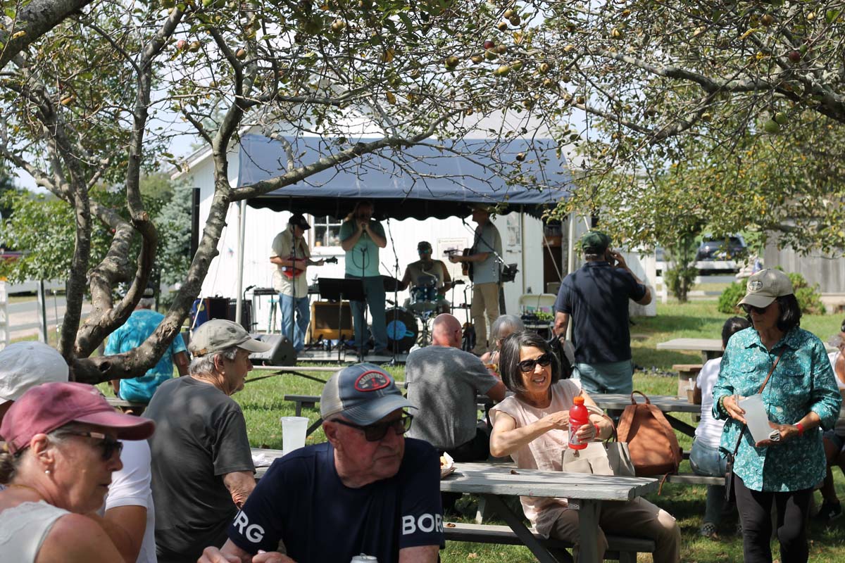 Photos: 42nd annual Hallockville Museum Farm Country Fair - Riverhead ...