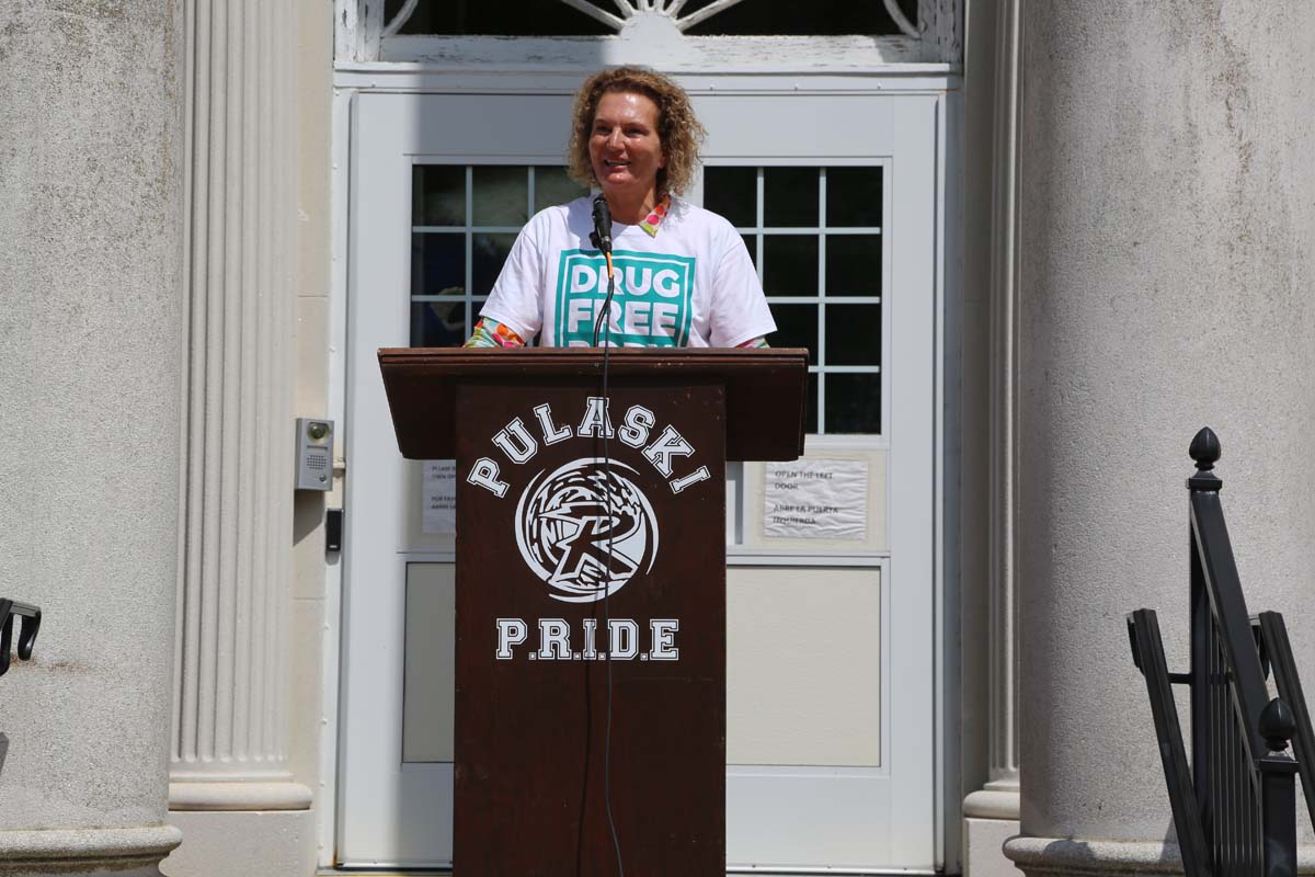 Riverhead CAP Say No to Drugs walk honors Sue Wicks - Riverhead News Review