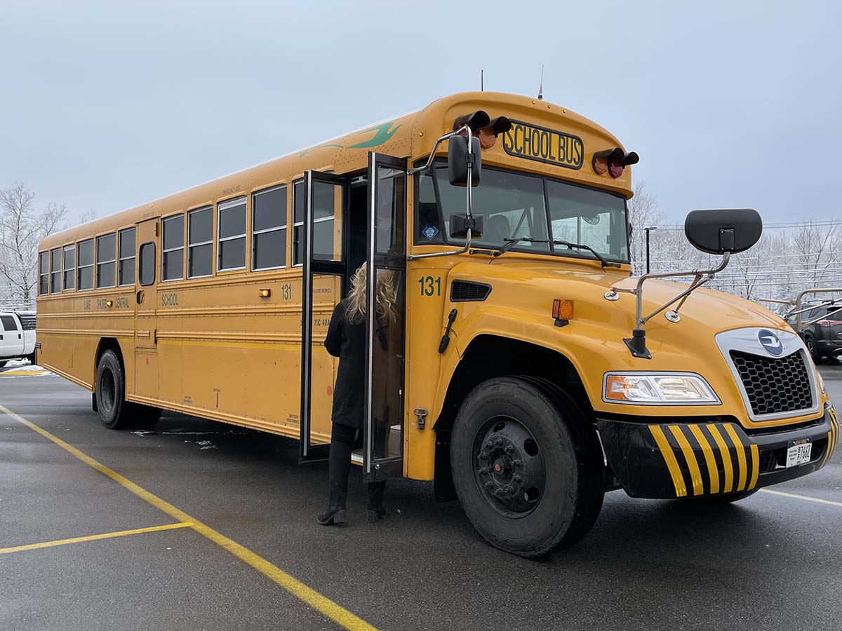 Daily Update: State aid available for zero-emissions school buses ...