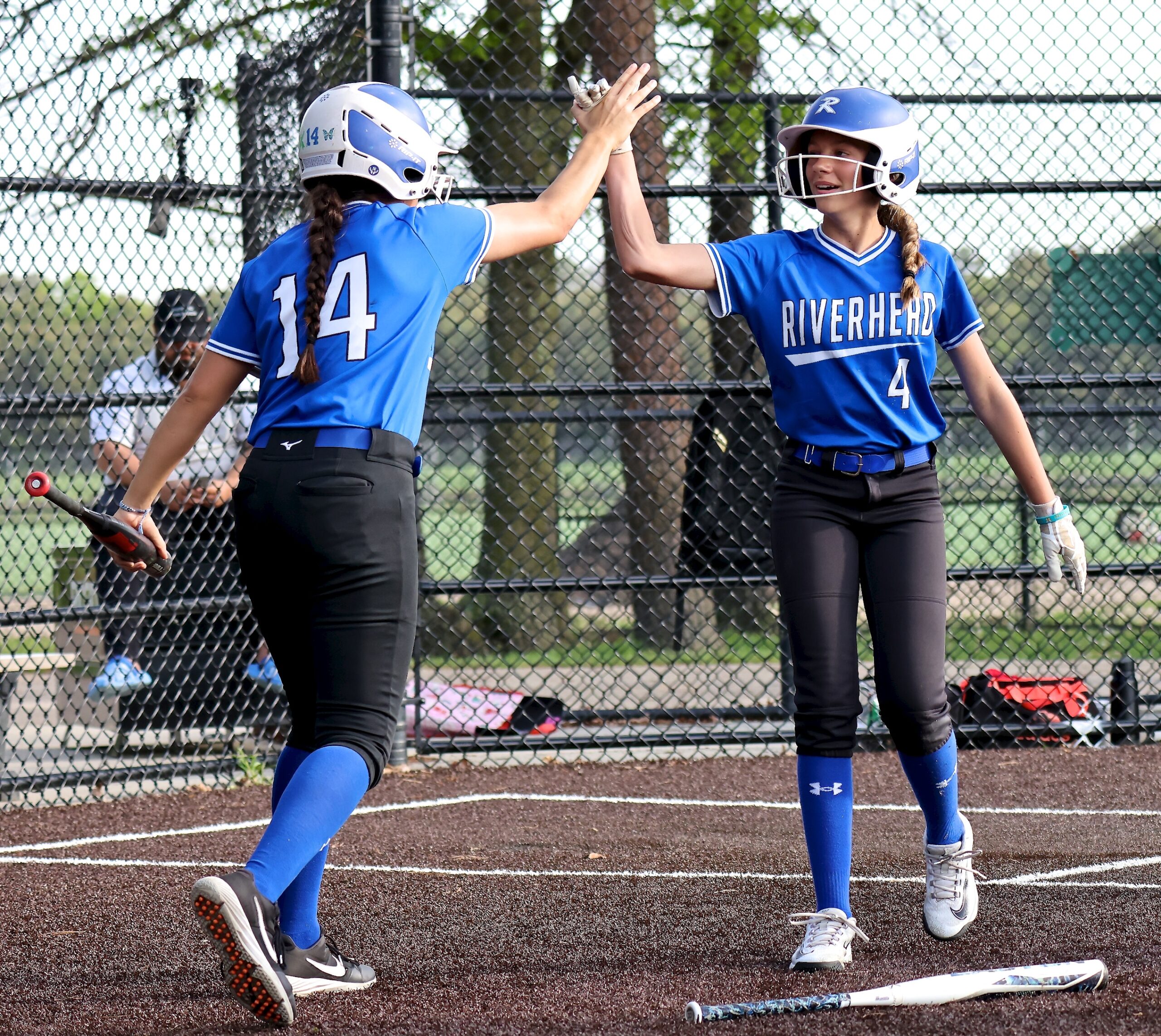 Blue Waves clinch second straight softball league title - Riverhead ...