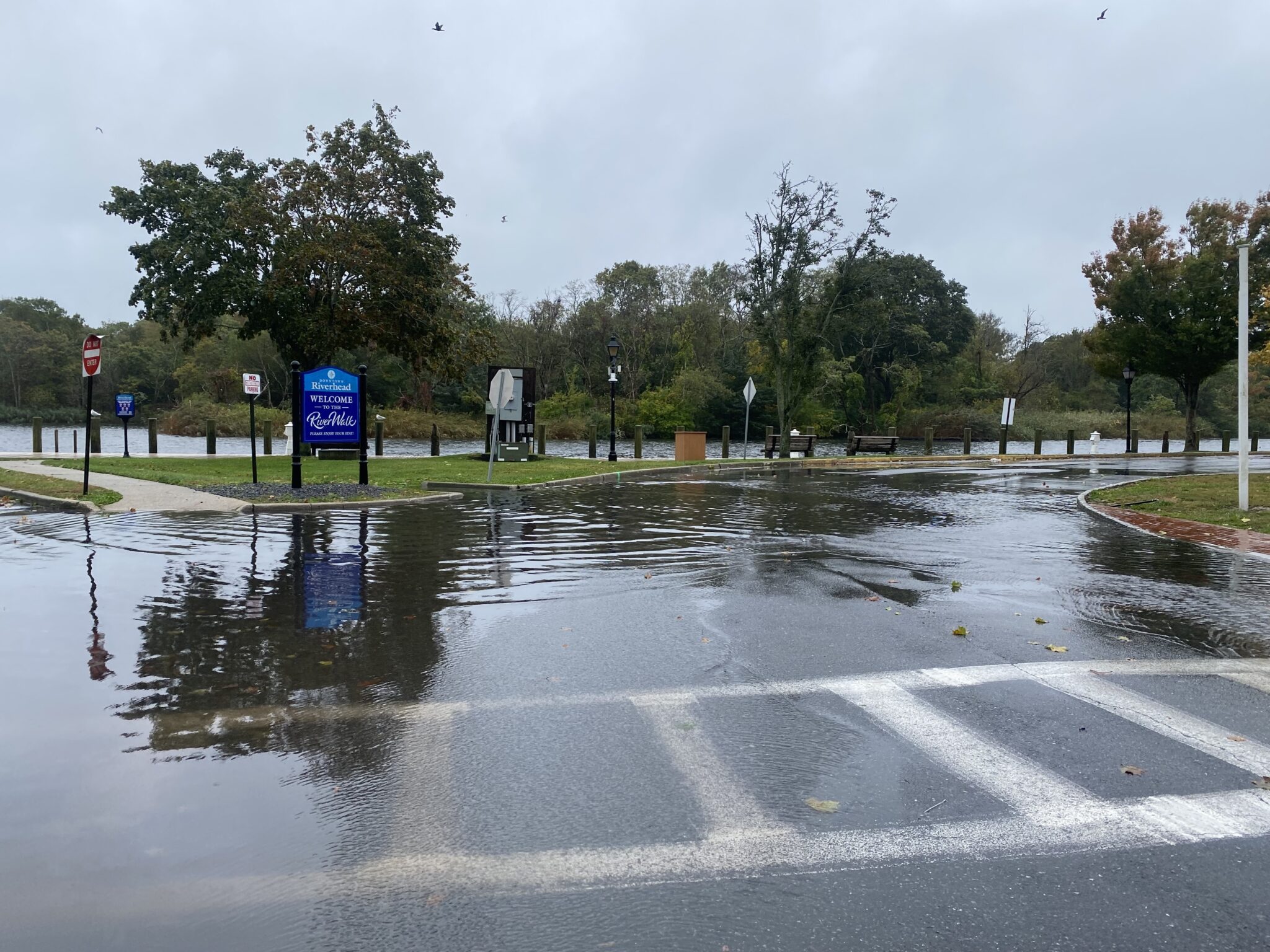 Nor'easter floods coastal areas of Riverhead, heavy surf hits beaches