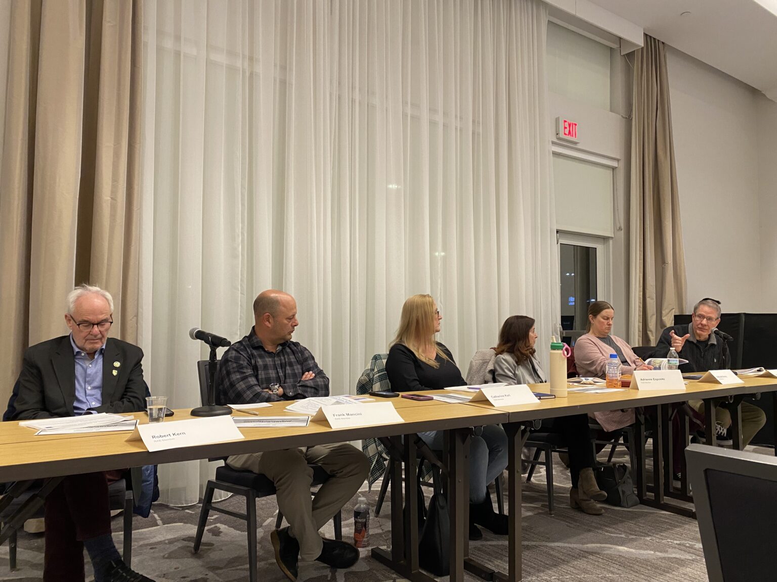 Calverton RAB urges Navy to consider county health data from private wells