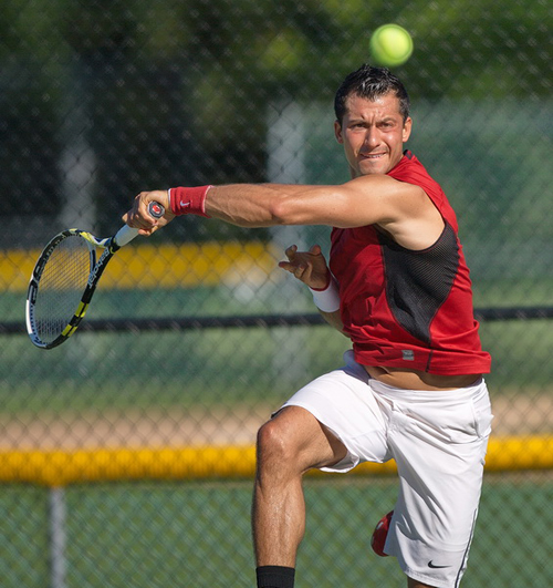 Chris Ujkic defends title at Bob Wall tourney - The Suffolk Times Archives