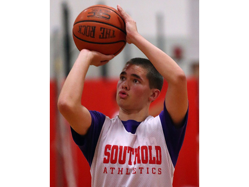 Boys Basketball: Southold gets the gift that keeps on passing - The ...