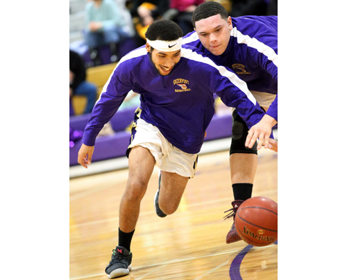 Boys Basketball: Smiley makes his return - The Suffolk Times Archives