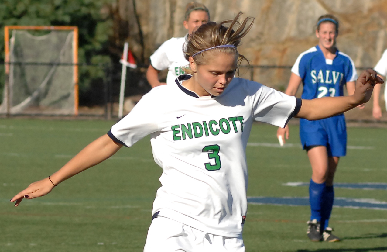 Women’s Soccer: Ex-Southold player to be inducted into college hall of ...