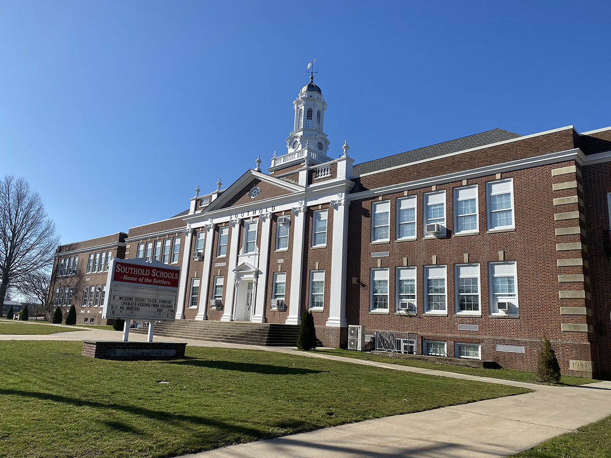Southold school district unveils $32M school budget proposal - The ...