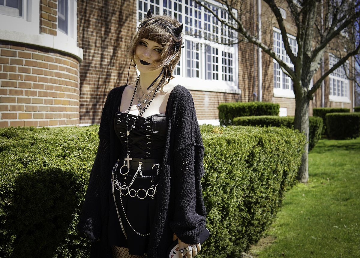 Mattituck senior hopes to inspire others after unique yearbook photo ...