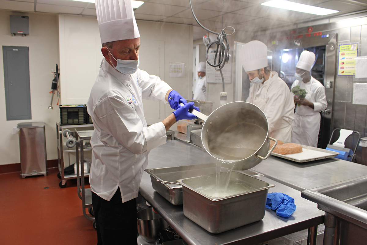 At Peconic Bay Medical Center in Riverhead, hospital food gets top chef ...