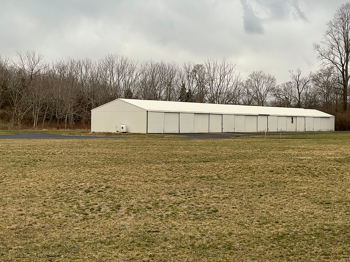 Small plane crashes during landing in Mattituck; no injuries reported ...