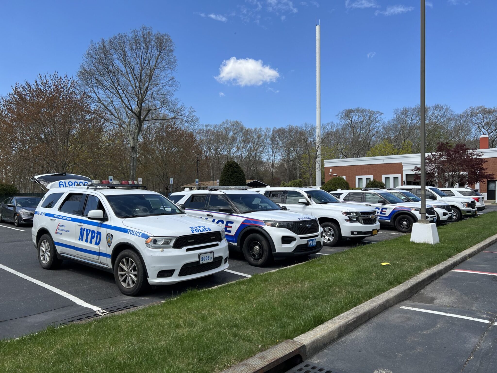 Police search in Manorville potentially connected to Gilgo Beach ...