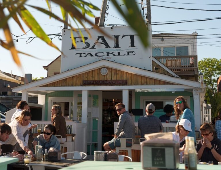 Little Creek Oysters to close October 13 - The Suffolk Times