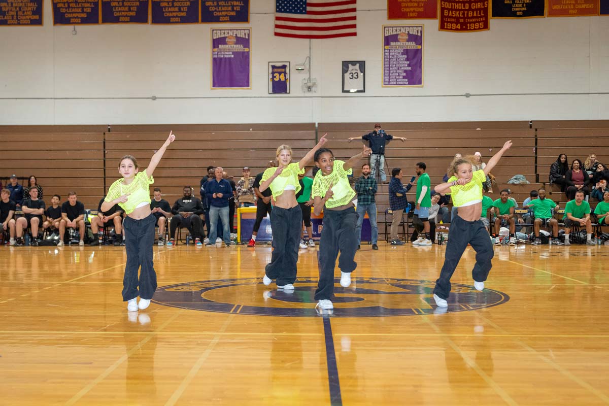 Cops and alumni face off in Greenport basketball game - The Suffolk Times