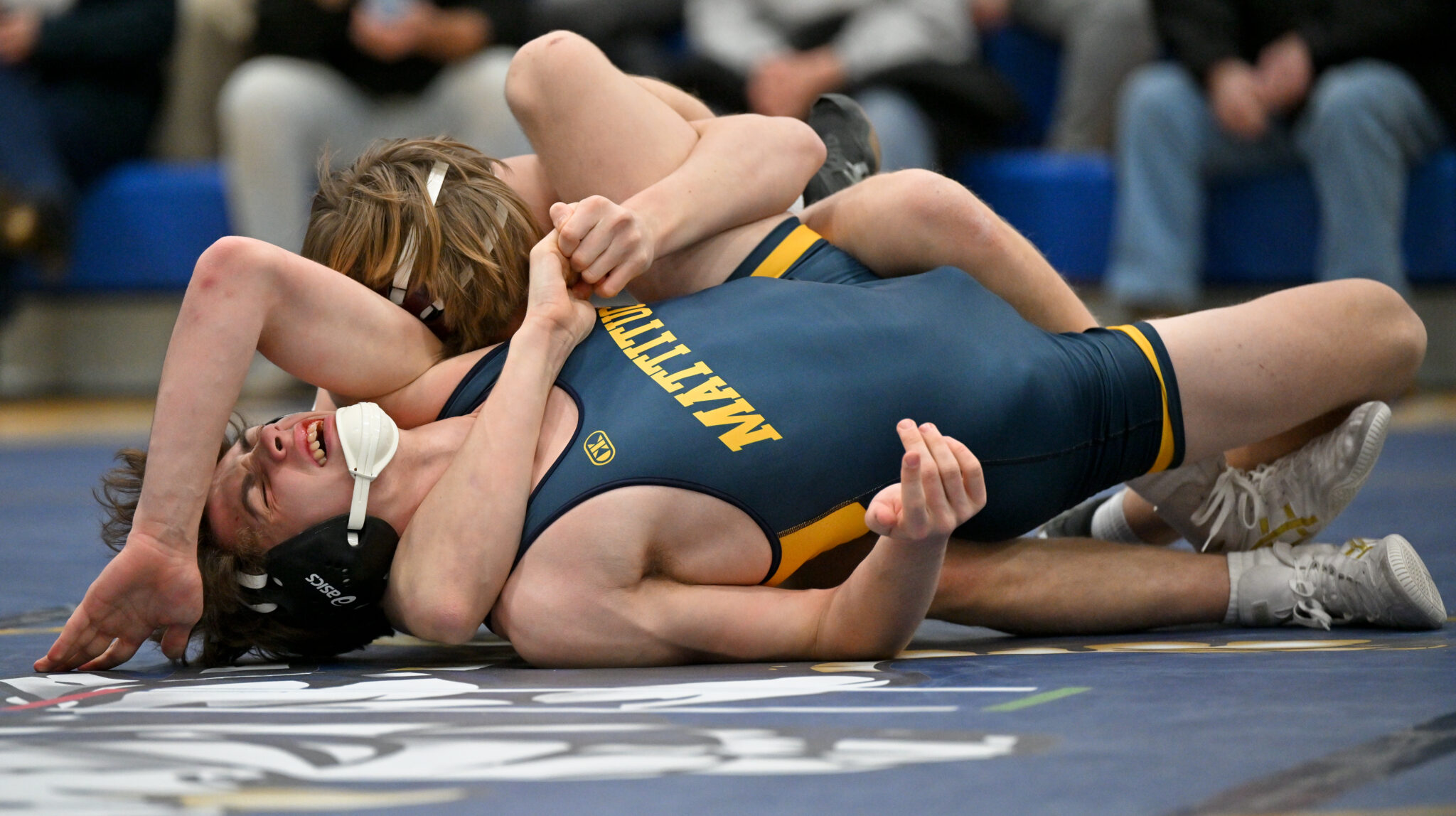 Felakos brothers team up for wins on the wrestling mat - The Suffolk Times