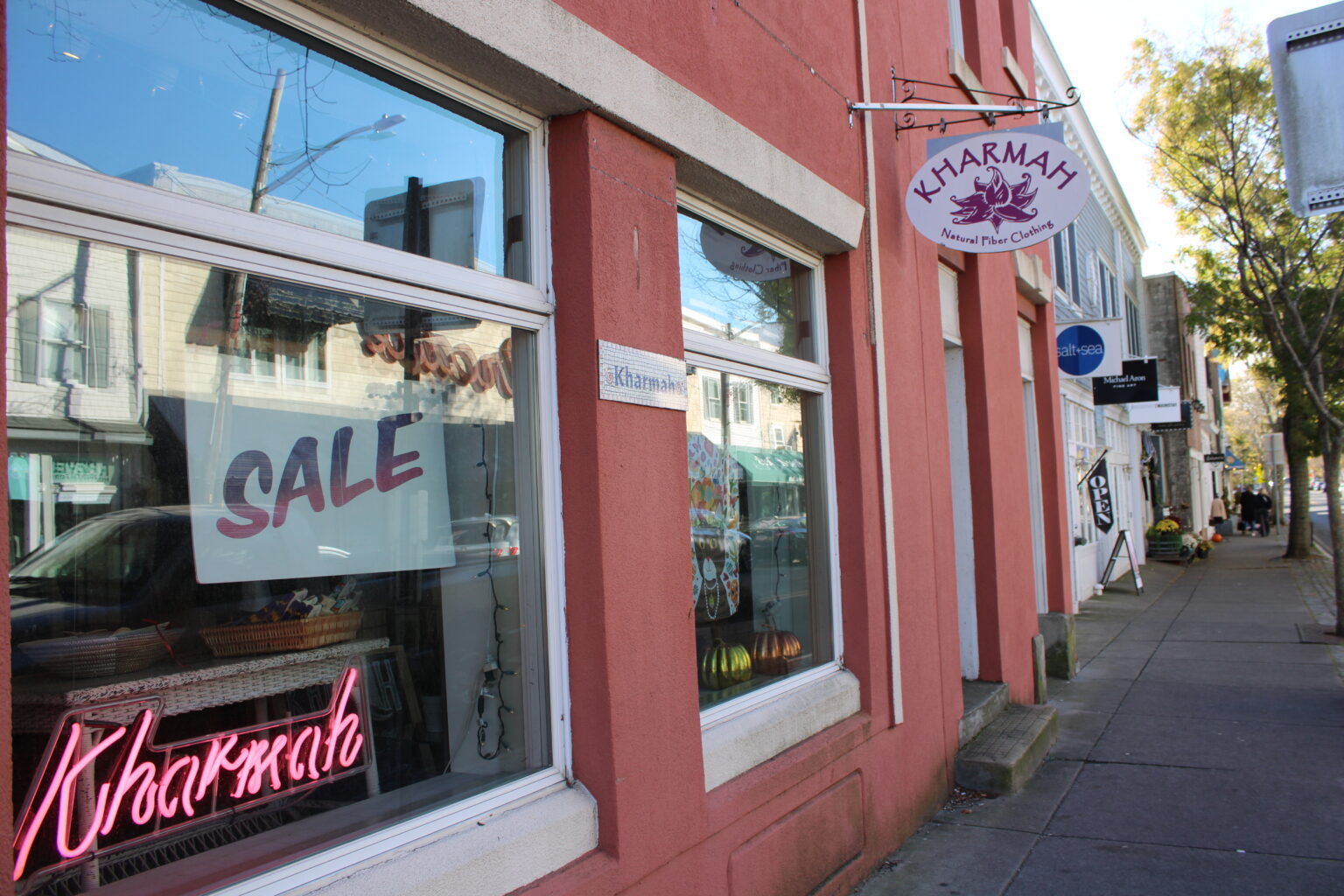 Kharmah boutique closing after 30 years in Greenport - The Suffolk Times