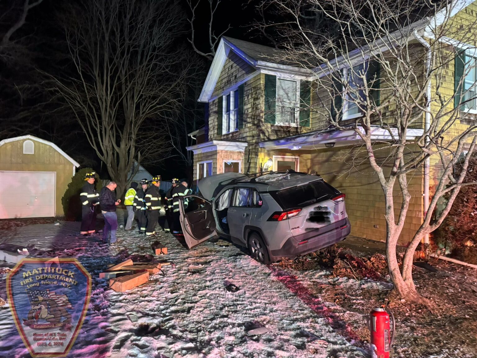Driver escapes injury after SUV crashes into Mattituck home - The ...