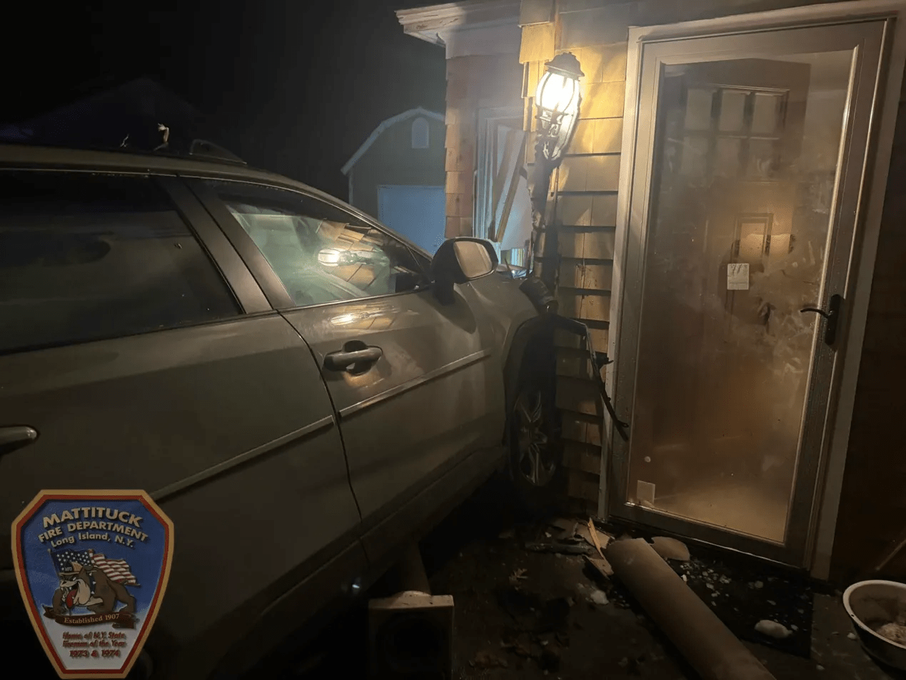 Driver escapes injury after SUV crashes into Mattituck home - The ...