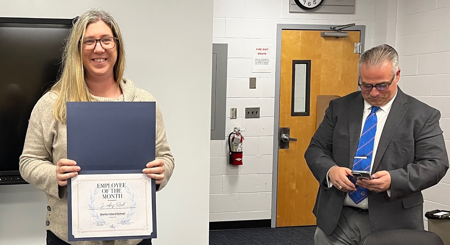 Lindsay Rando is employee of month - Shelter Island Reporter