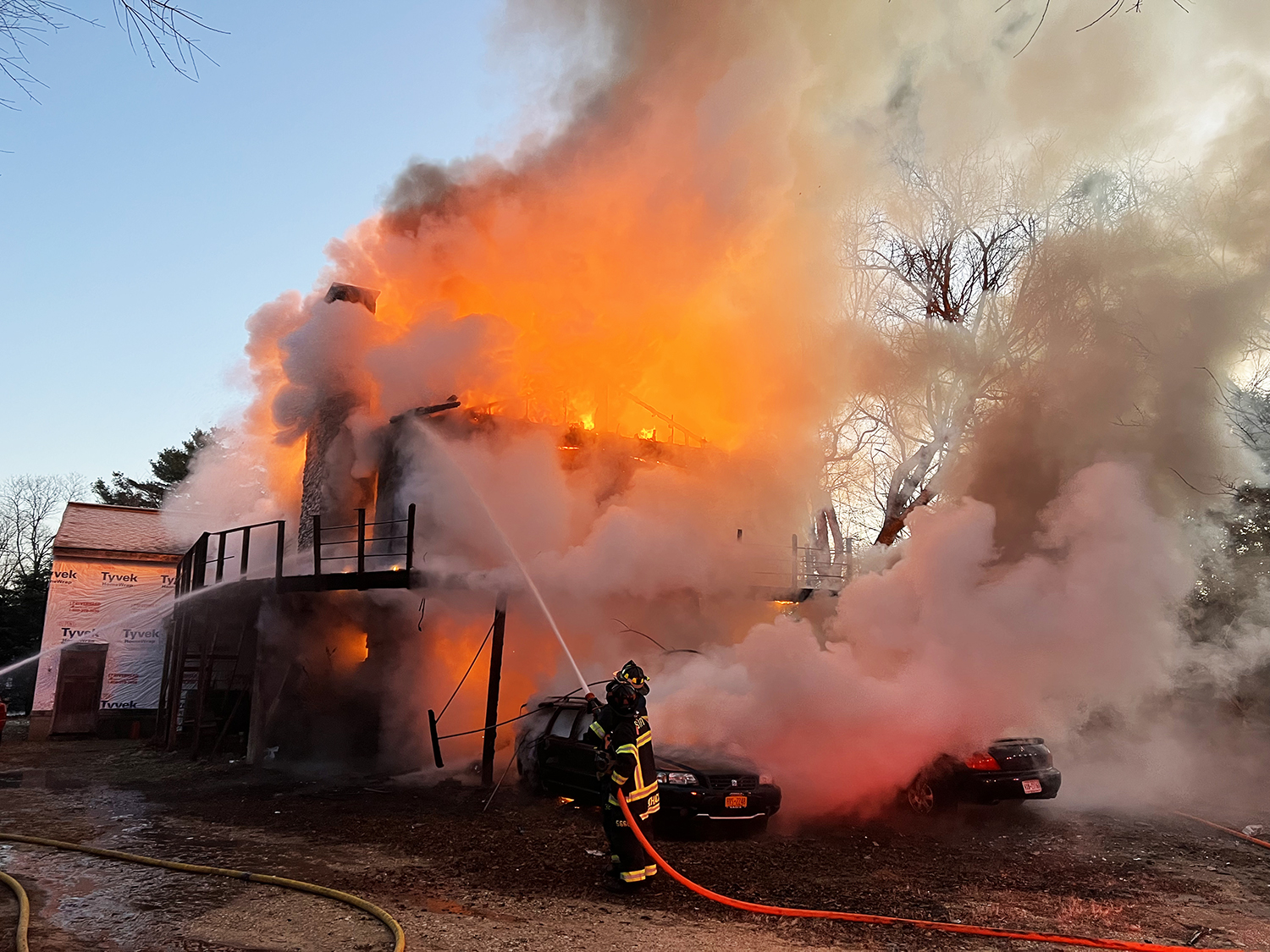 Fire on West Neck Road: No injuries reported - Shelter Island Reporter