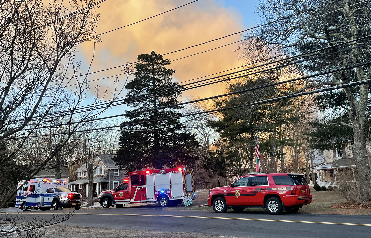 Fire on West Neck Road: No injuries reported - Shelter Island Reporter