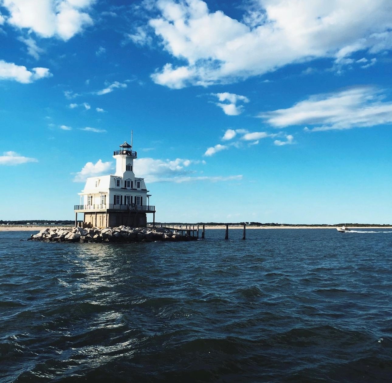 Lighthouse Tour & Cruise with East End Seaport Museum - Northforker