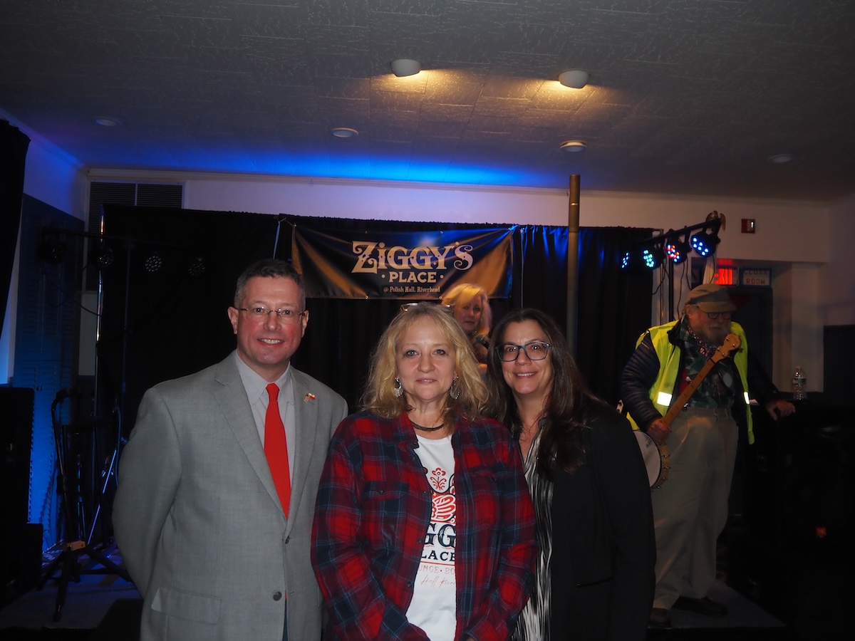 Ziggy's Place helps Riverhead Polish Hall get its groove back