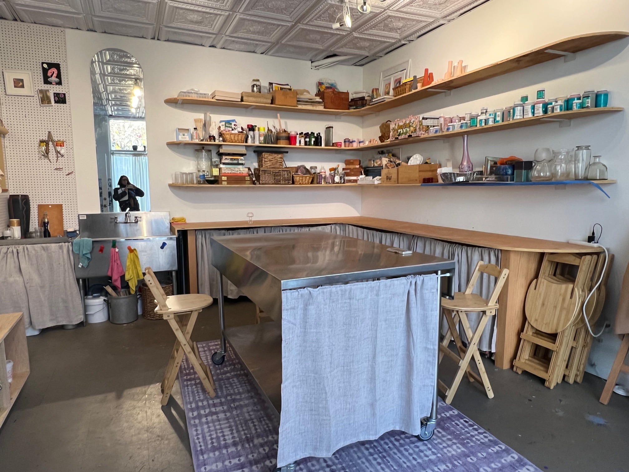 Art for Art's Sake: Shelter Island gets its first co-working art studio ...